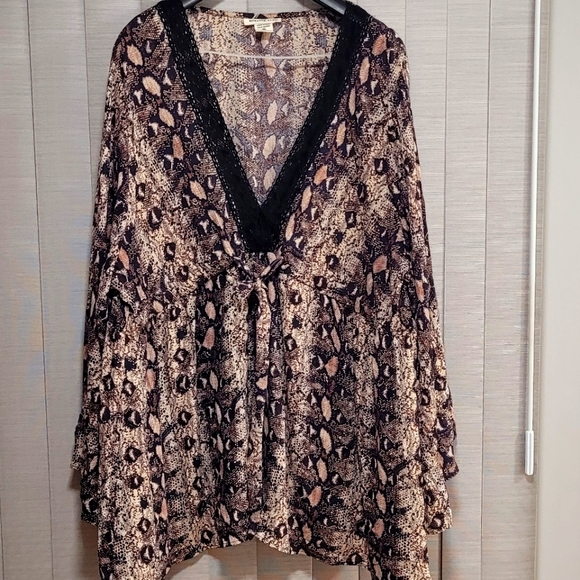 Romantic Gypsy | Tops | Euc Romantic Gypsy Top | Poshmark